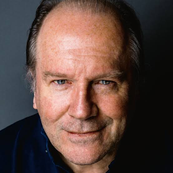 Gabriel’s Moon by William Boyd - Good Reading